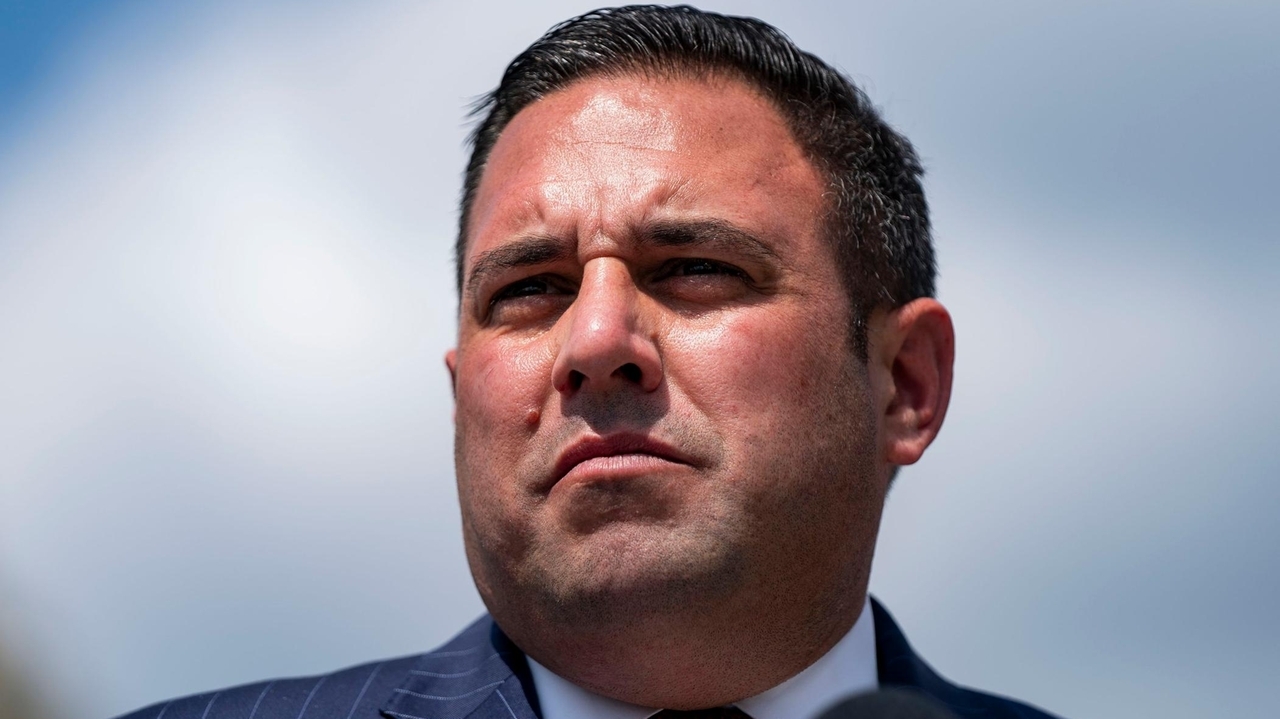 D'Esposito nomination to Labor post clears committee and heads for Senate vote - Newsday