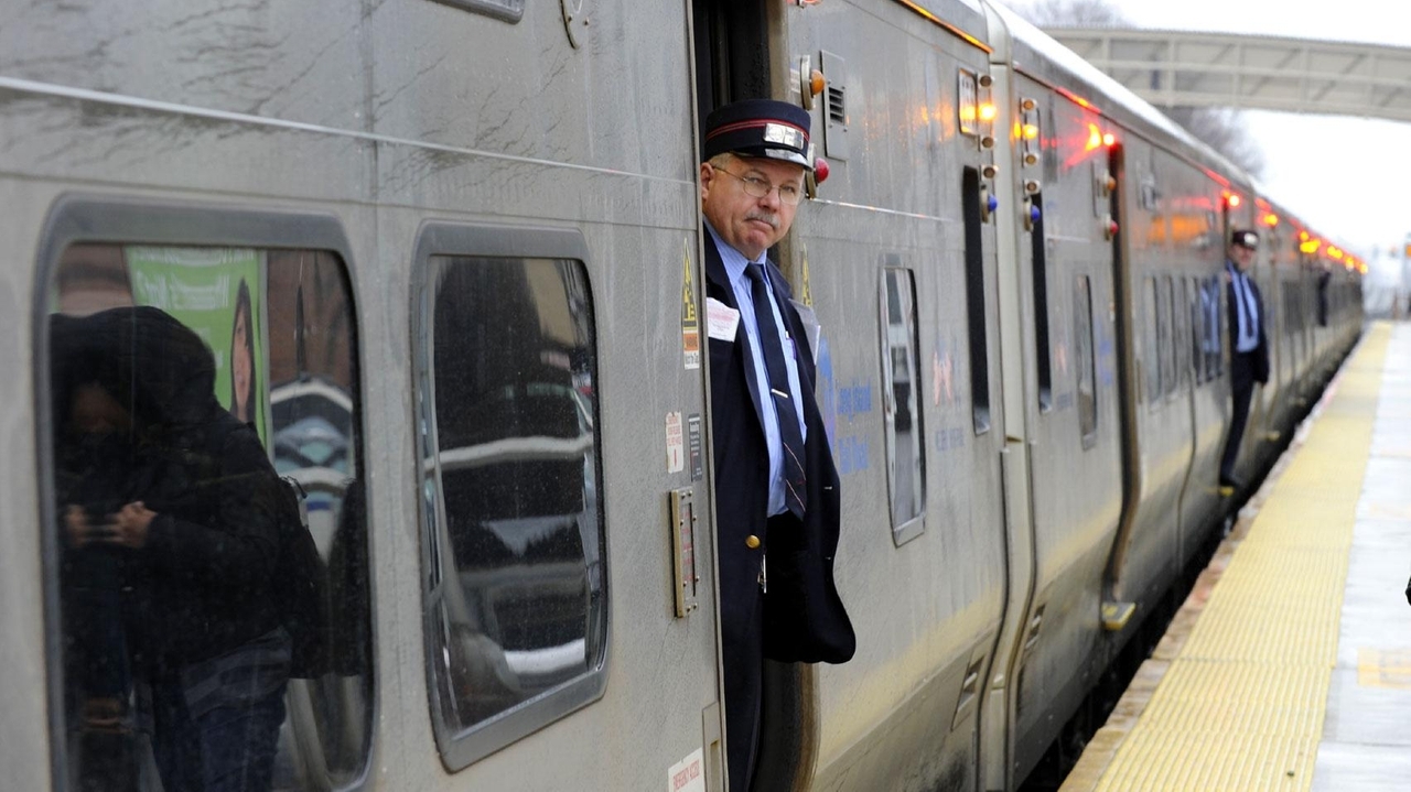 LIRR to eliminate 150 jobs as result of MTA cuts - Newsday