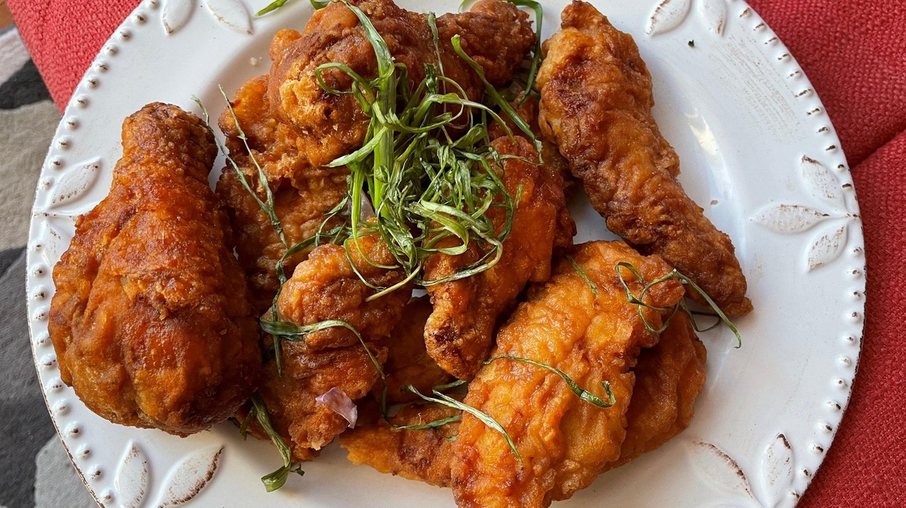 Mad for Chicken opens second Long Island location, in Plainview - Newsday