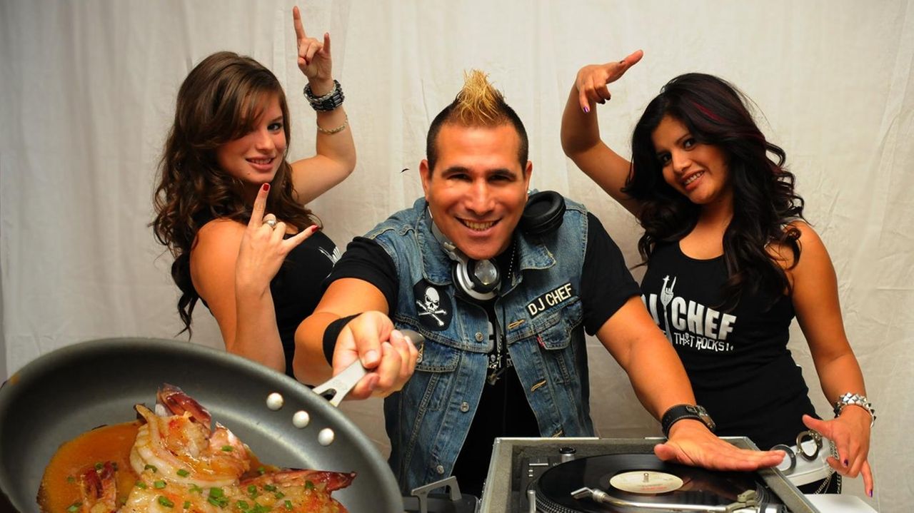 DJ Chef Marc Weiss competes on 'Cutthroat Kitchen' - Newsday