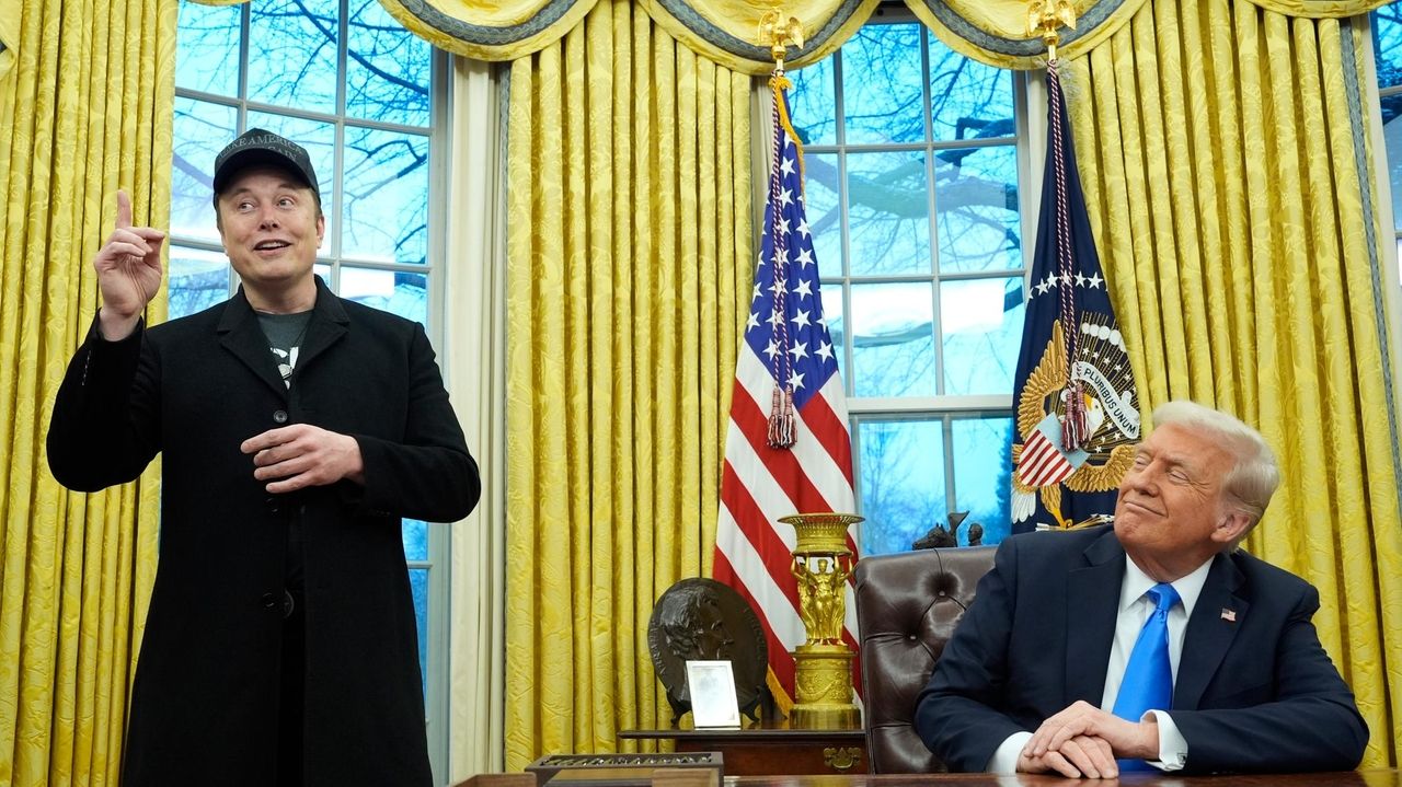 Correction: DOGE Dividend-Checks story - Newsday