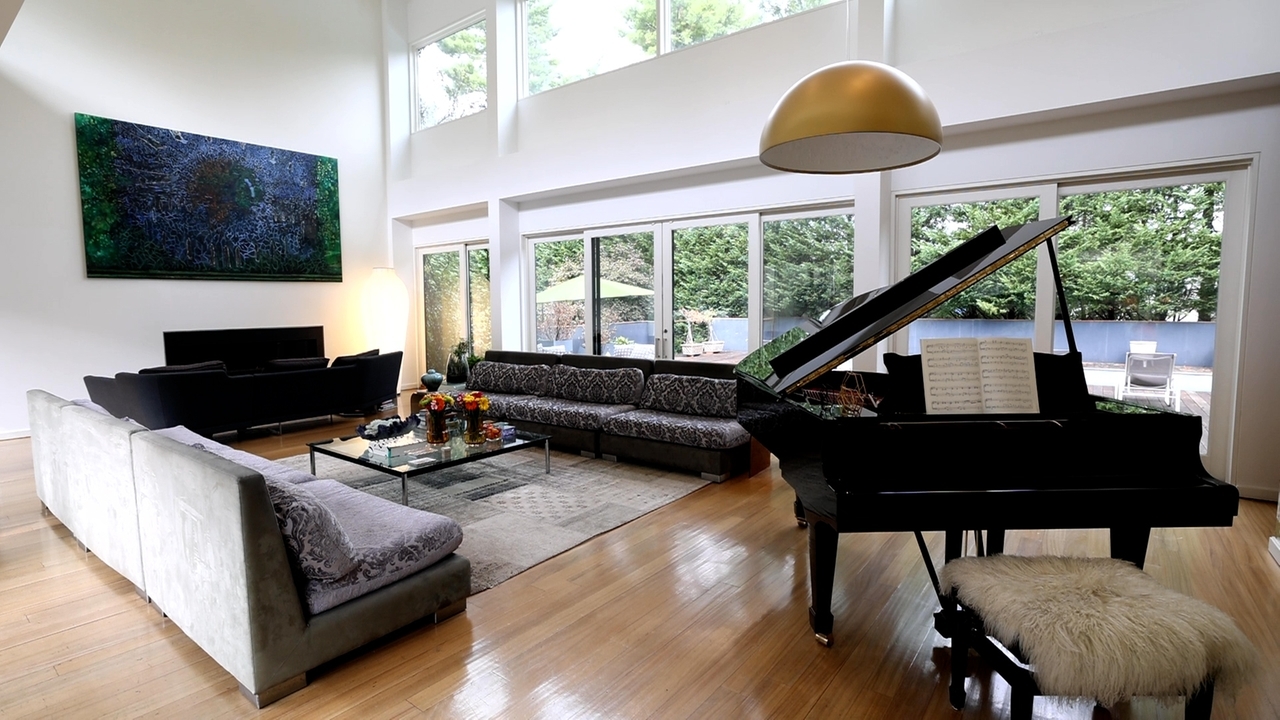 Inside a Latin America-inspired home in West Hills - Newsday