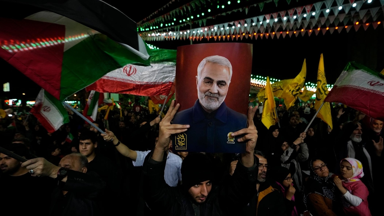 Tehran vows response after strike blamed on Israel destroyed Iran's ...