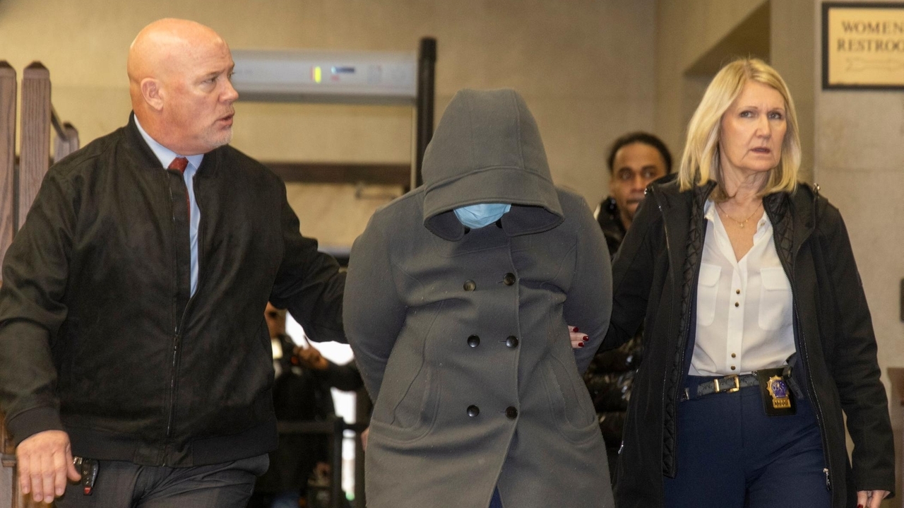 Former Nassau jail nurse charged with smuggling blade to inmate - Newsday