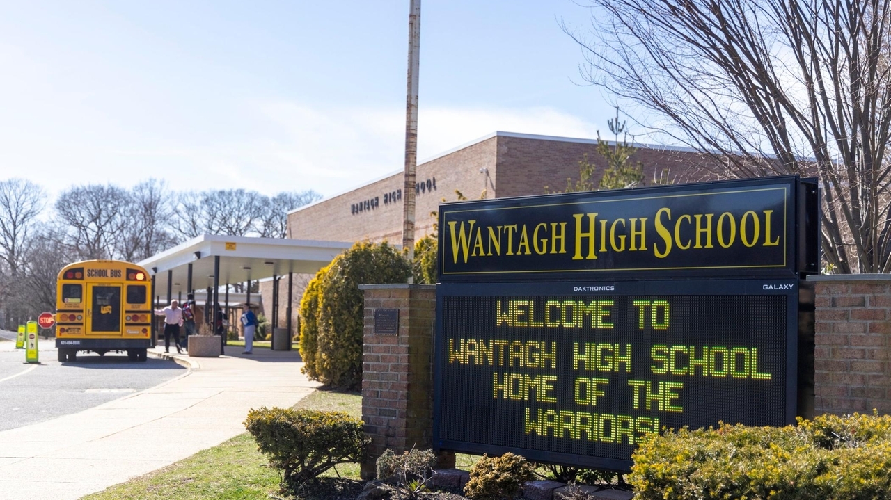 NYS mascot ban: Wantagh, Connetquot districts granted extensions to ...