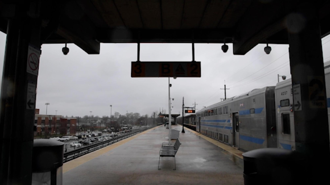 Foye: 'Everything is on the table' for commuter safety, as LIRR looks ...