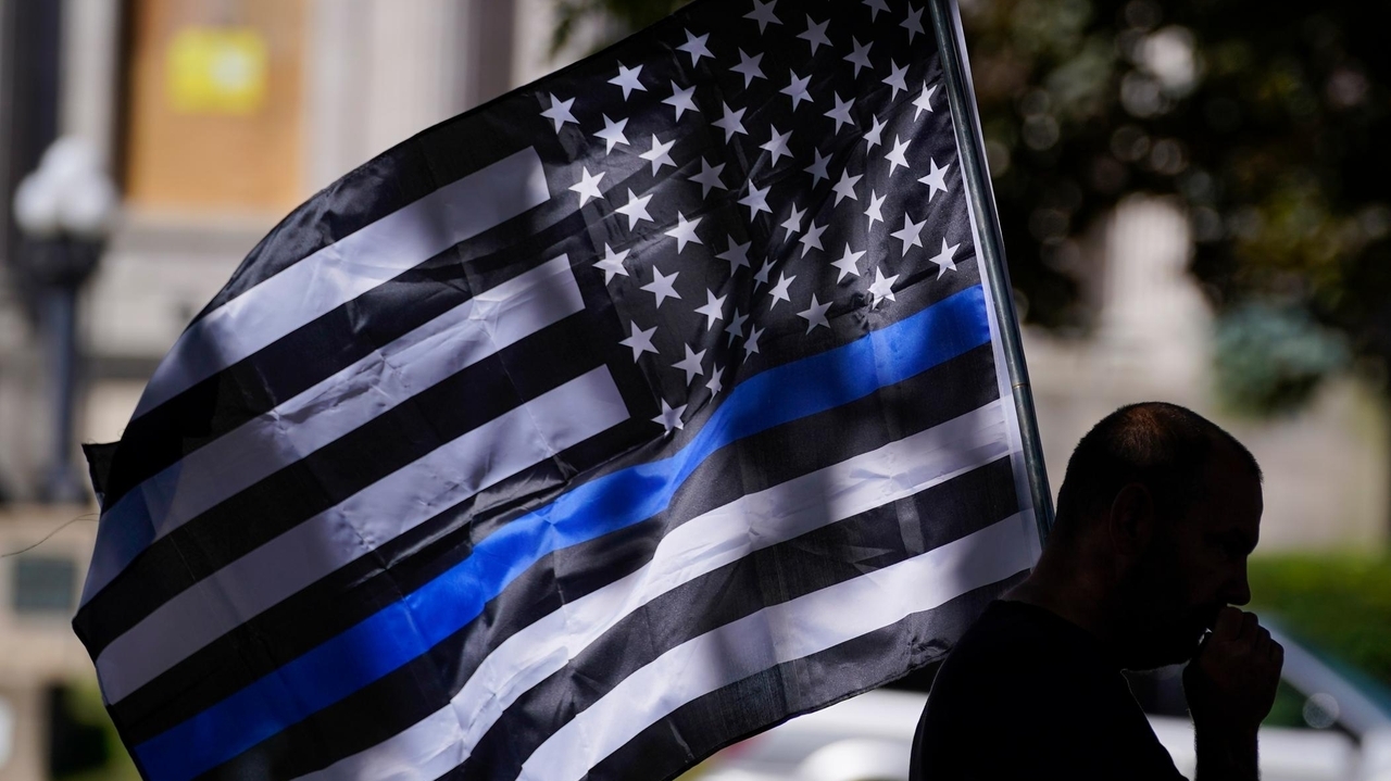 Barring 'thin blue line' flag on Pennsylvania township property is ...