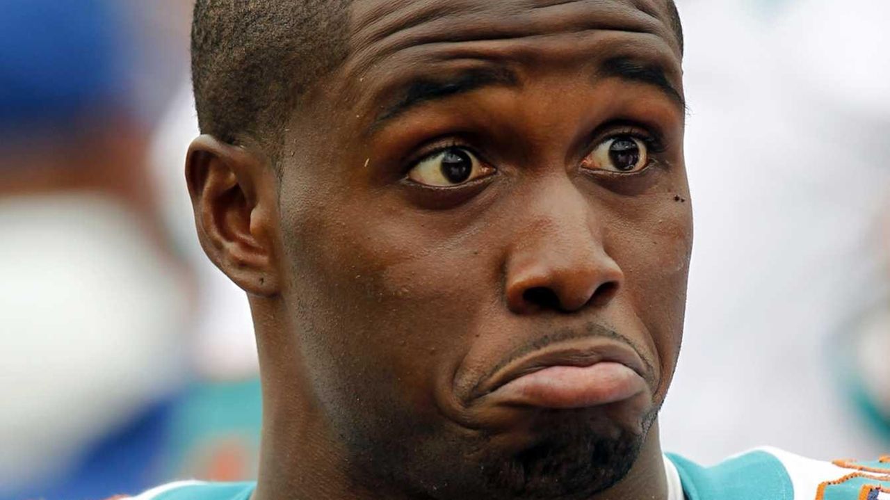 Reggie Bush of the Miami Dolphins to become first-time dad - Newsday