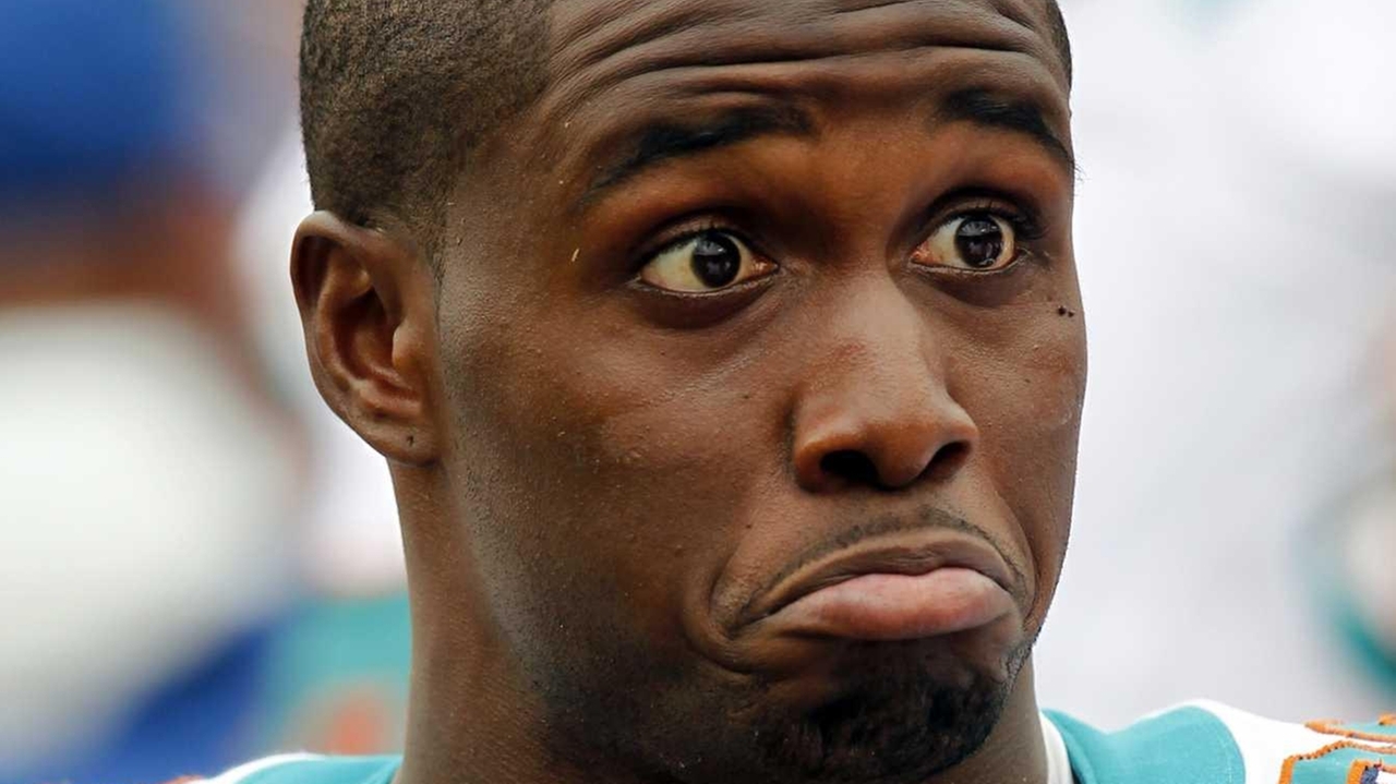 Reggie Bush of the Miami Dolphins to become first-time dad - Newsday