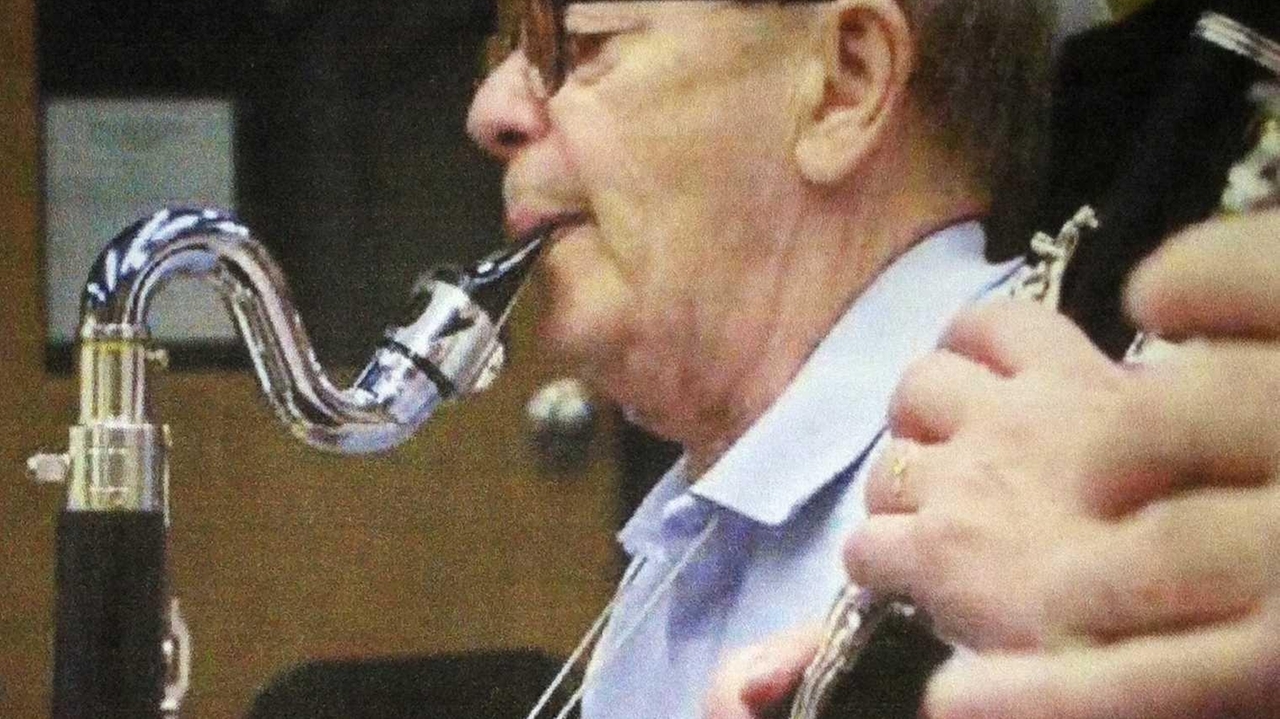 Ken Revell, musical performer, dies at 85 - Newsday