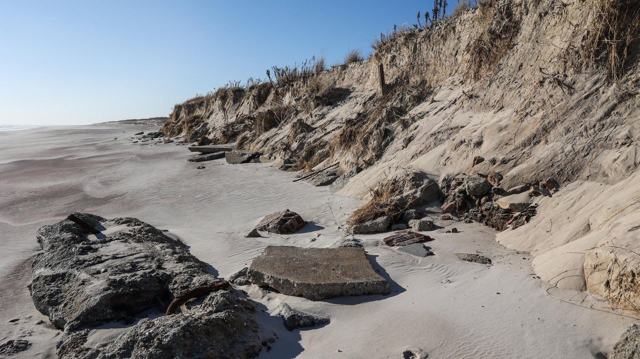 Suffolk seeks federal storm recovery aid, as Long Island preps for next ...