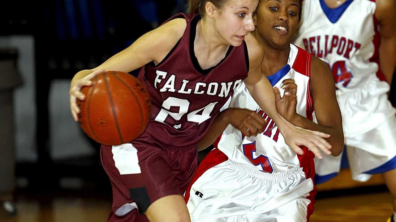 Kristy Vitucci scores 21 points to key Deer Park win - Newsday