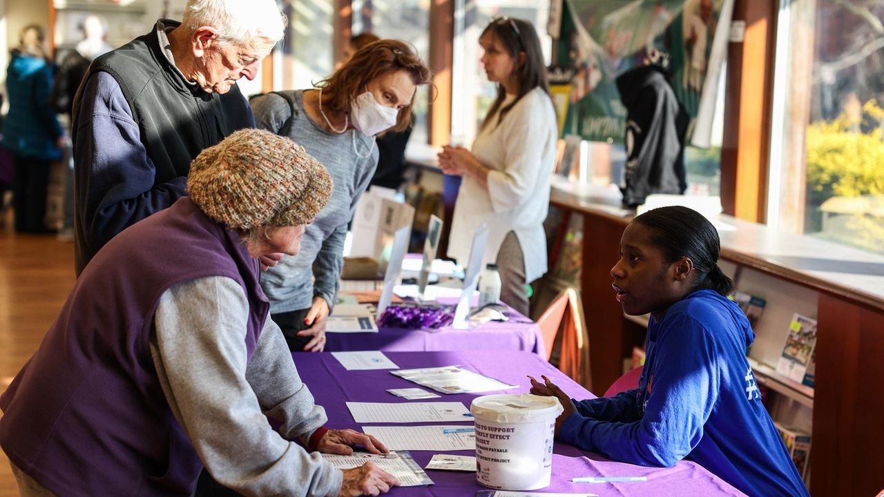Community Service Expo seeks to boost volunteerism as MLK Day of ...