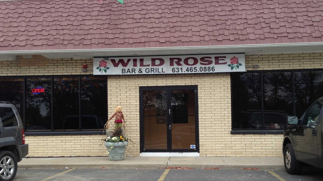 The Wild Rose Bar & Grill opens near Republic Airport - Newsday