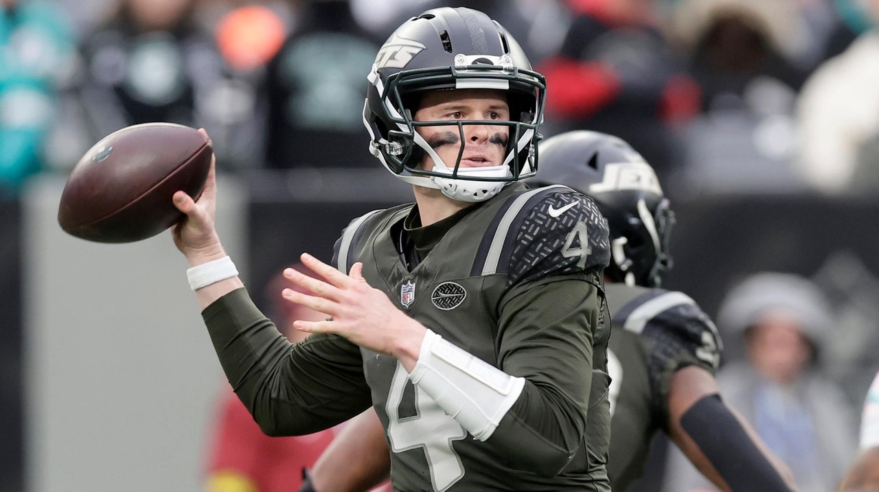 Jets have nothing to lose: QB Brady Cook should start against Jaguars ...