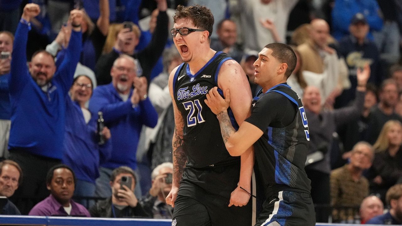 Robbie Avila hits 3-pointer with 3 seconds left, No. 21 Saint Louis ...