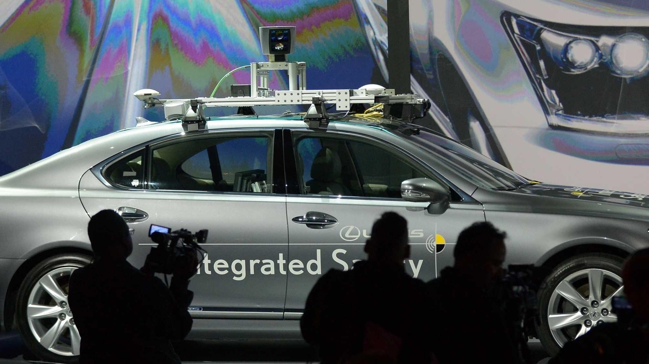Toyota seeks 'co-pilot' technology to prevent accidents - Newsday