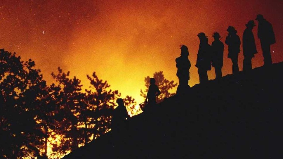20 years later, experts review how Sunrise Fire changed LI firefighting ...