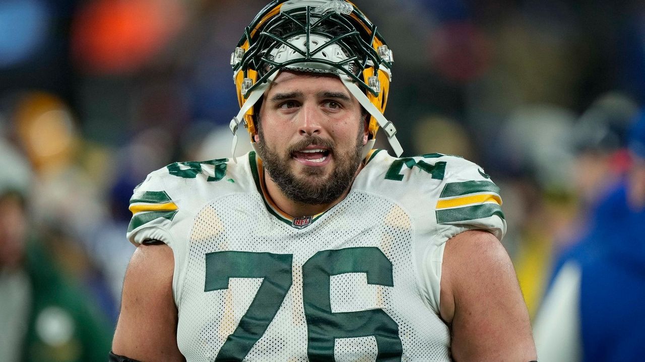 Jon Runyan Jr. joins the other side of Giants-Eagles rivalry - Newsday