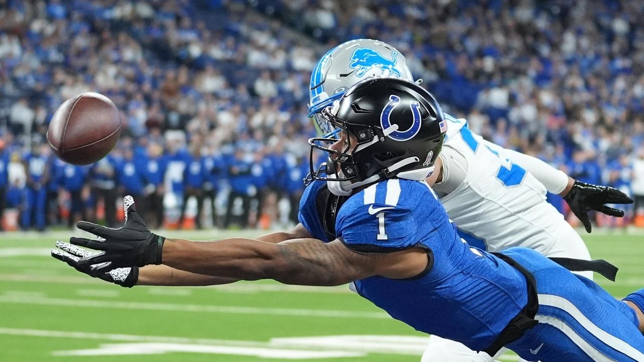 Colts defense picks up the pace as offense continues searching for ...