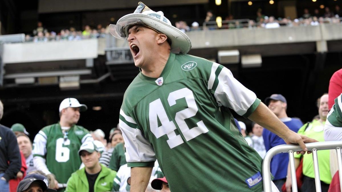 Fireman Ed to intro Jets-Dolphins on MNF - Newsday