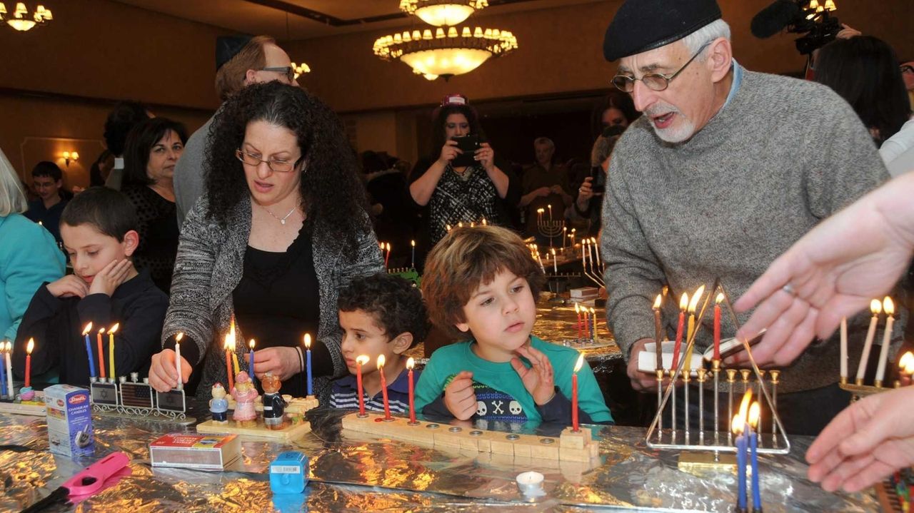 Merrick center's bid to reclaim world record for menorah lighting comes ...