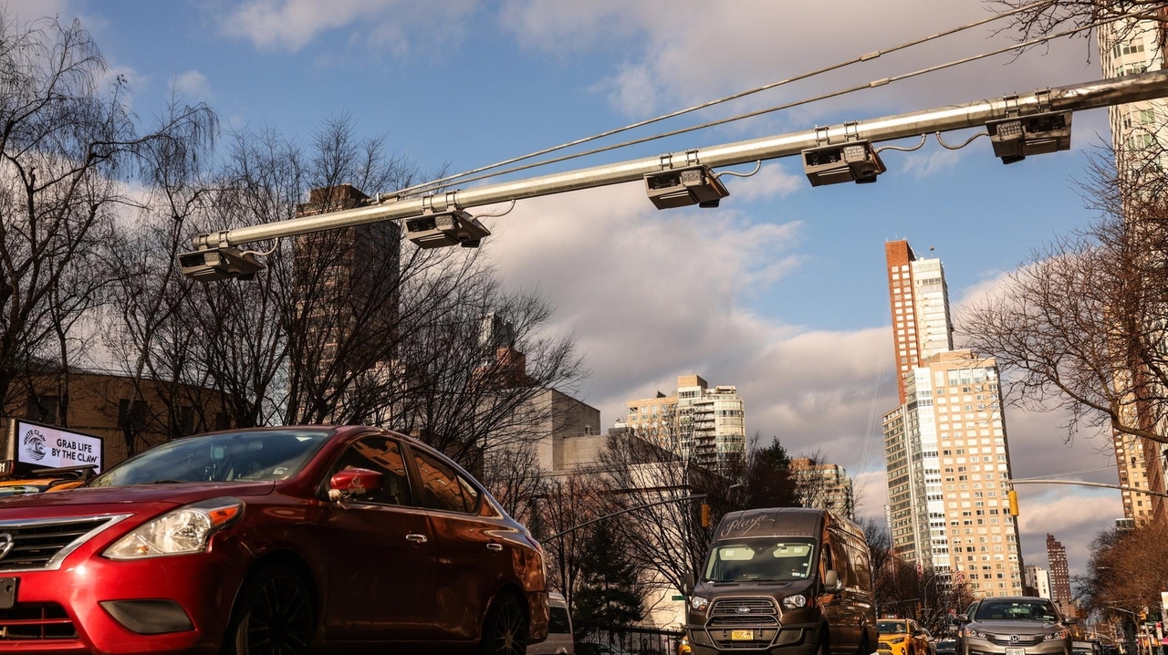 Trump administration won't ask a court to stop congestion pricing ...