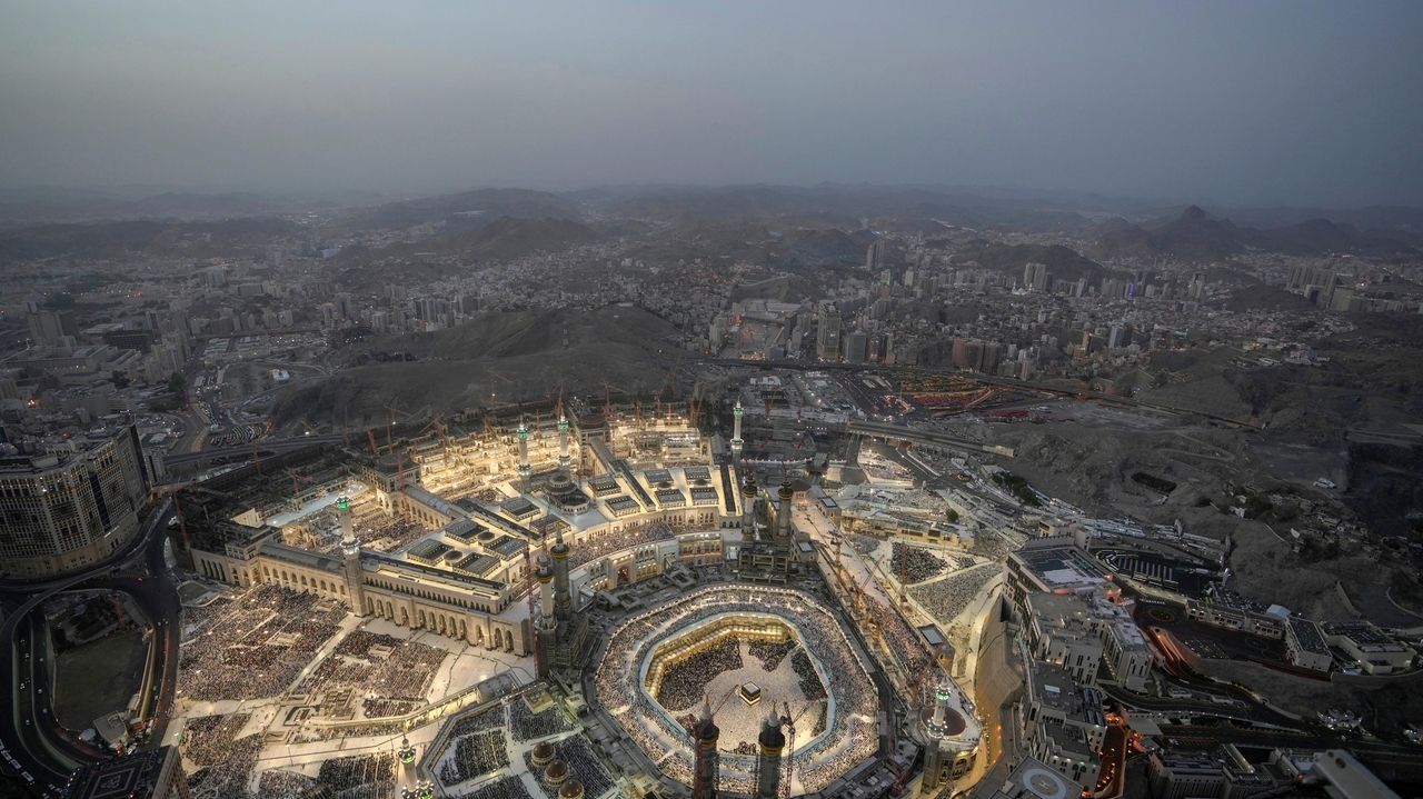 What is it like living in Mecca? For residents, Islam's holiest sites ...