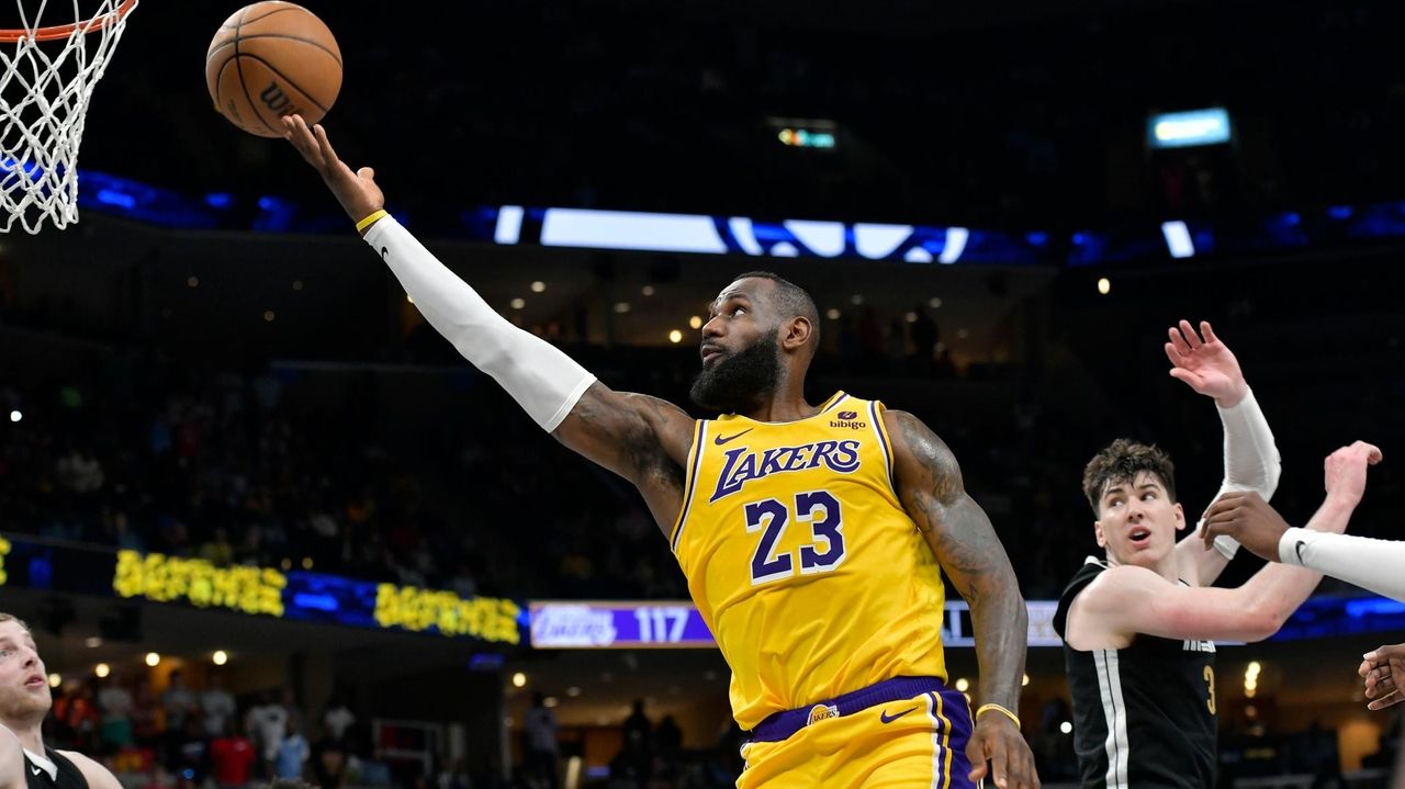 LeBron James scores 37, Anthony Davis finishes with 36 as the Lakers ...