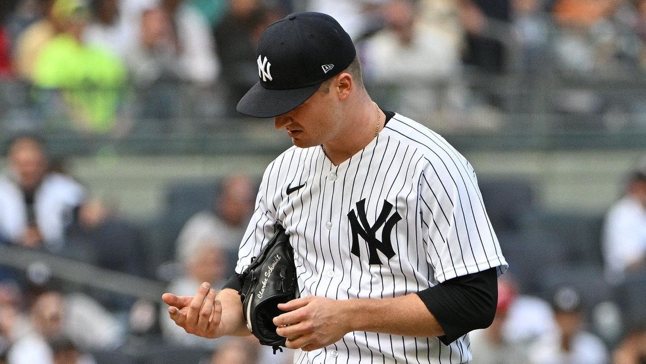 Anthony Volpe's first error of season hurts Yankees, who drop series vs ...