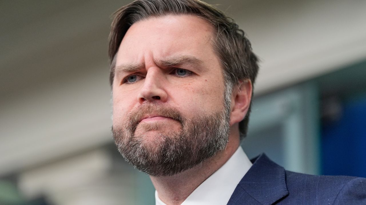 Vance calls killing of Minneapolis woman by an ICE officer 'a tragedy ...