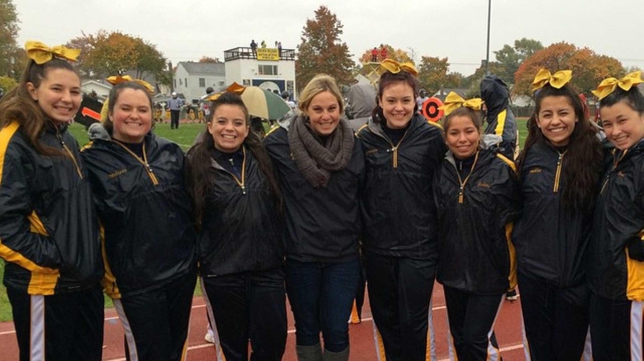 West Babylon cheerleaders overcome injury, budget woes to celebrate ...