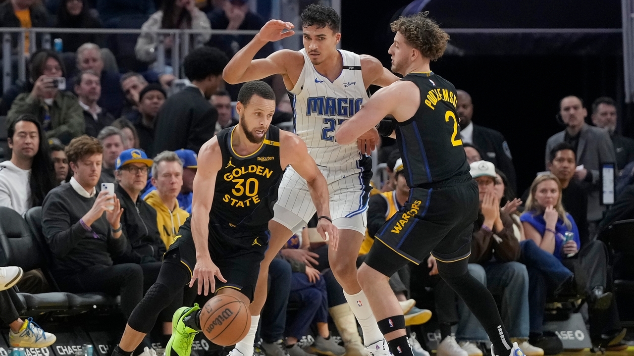 Wiggins scores 25, Curry adds 24 as Warriors battle back to beat Magic ...