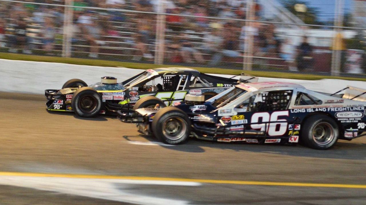 Riverhead Raceway sold to Wading River family; will continue to operate ...