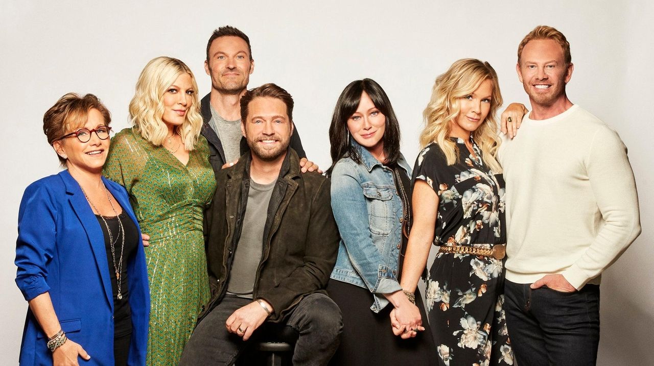 For LI fans, 'Beverly Hills, 90210' will always be in their hearts ...