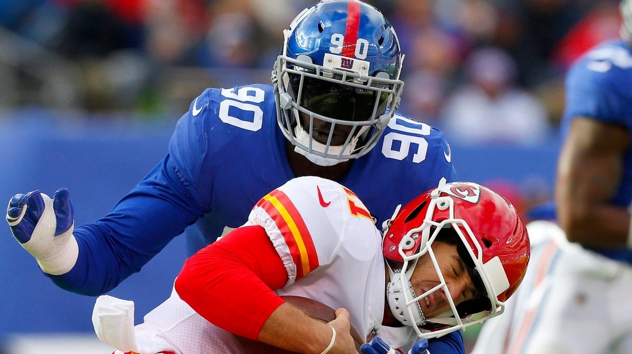 Jason Pierre-Paul will play through finger injury - Newsday