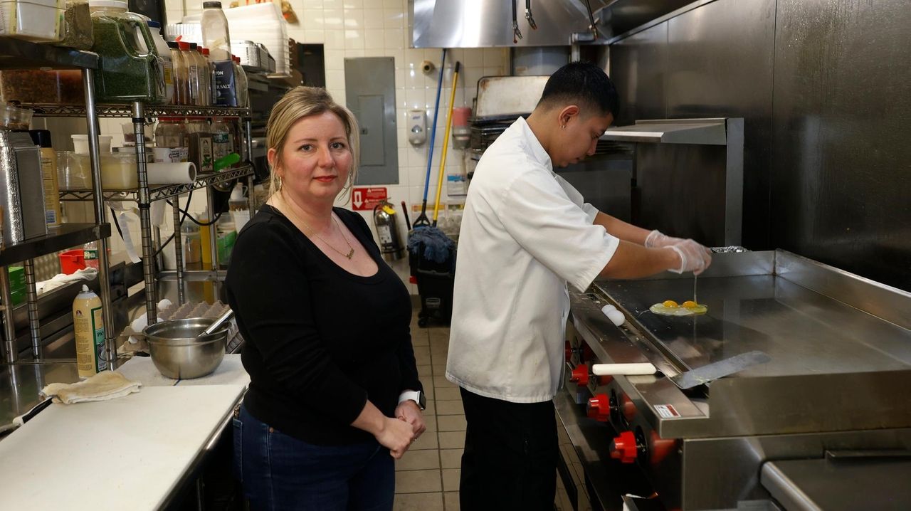 Eggs-tra 50 cents? LI eateries add fees, mull other options to offset ...