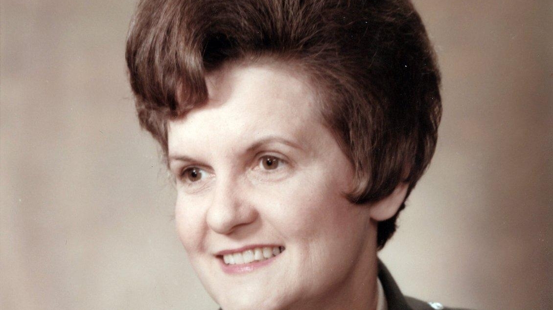 Anna Mae Hays, first U.S. female general, dies at 97 - Newsday