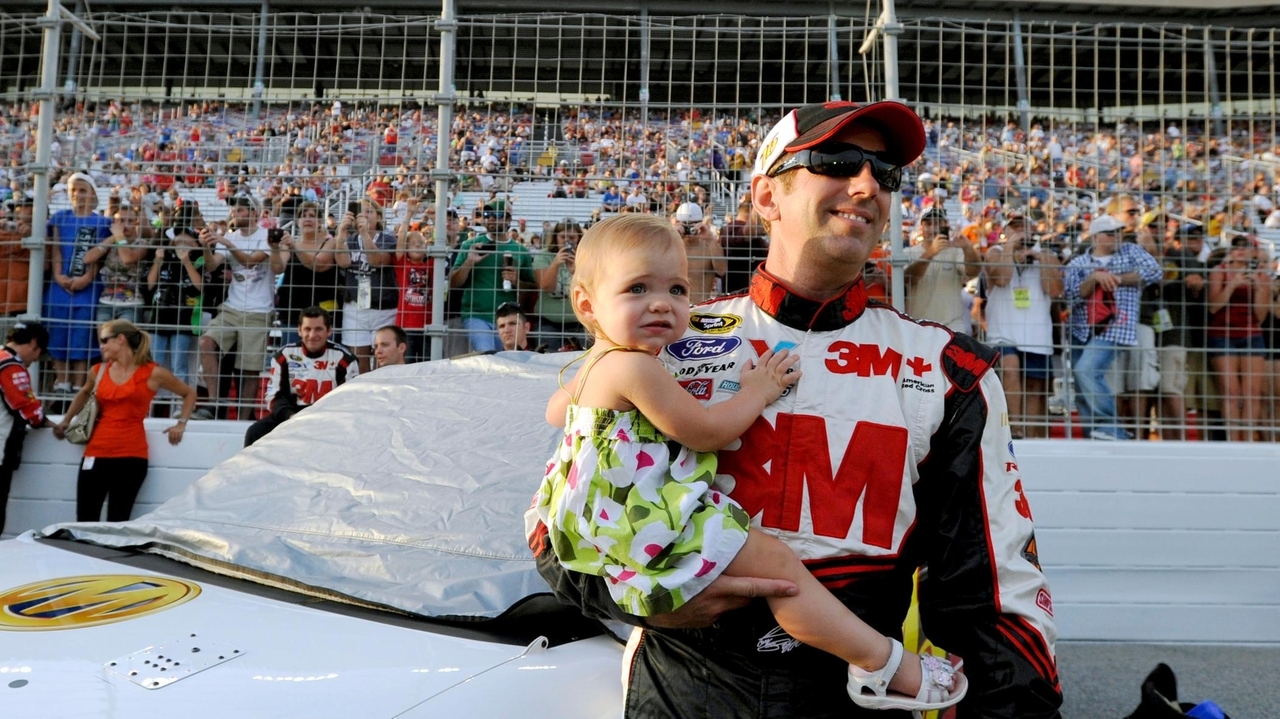 What we know about the plane crash that killed NASCAR's Greg Biffle and ...