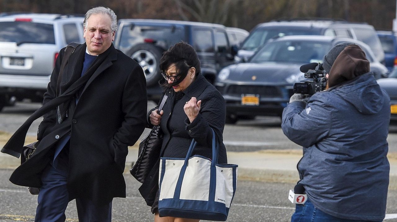 Power on Trial: Linda Mangano's lawyer v. prosecutors - Newsday