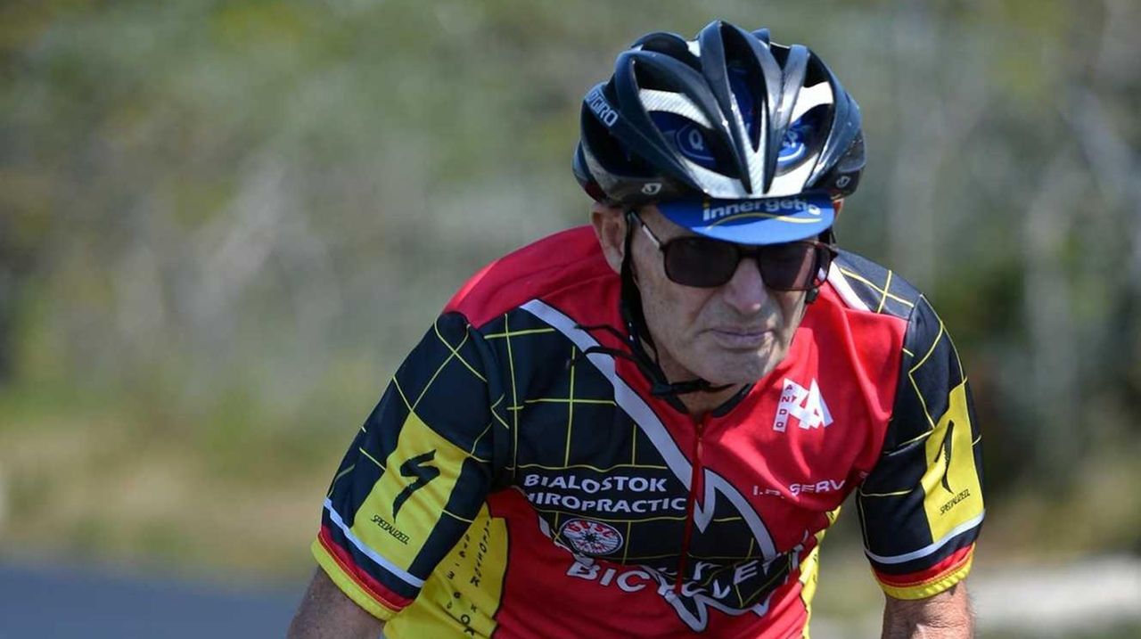Bill Bauer, hard-core cyclist from Bayville who logged 500,000 miles ...