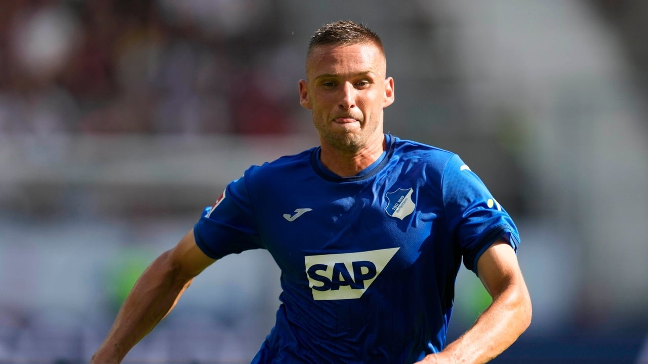 Veteran Czech defender Pavel Kaderabek returns to Sparta Prague after ...