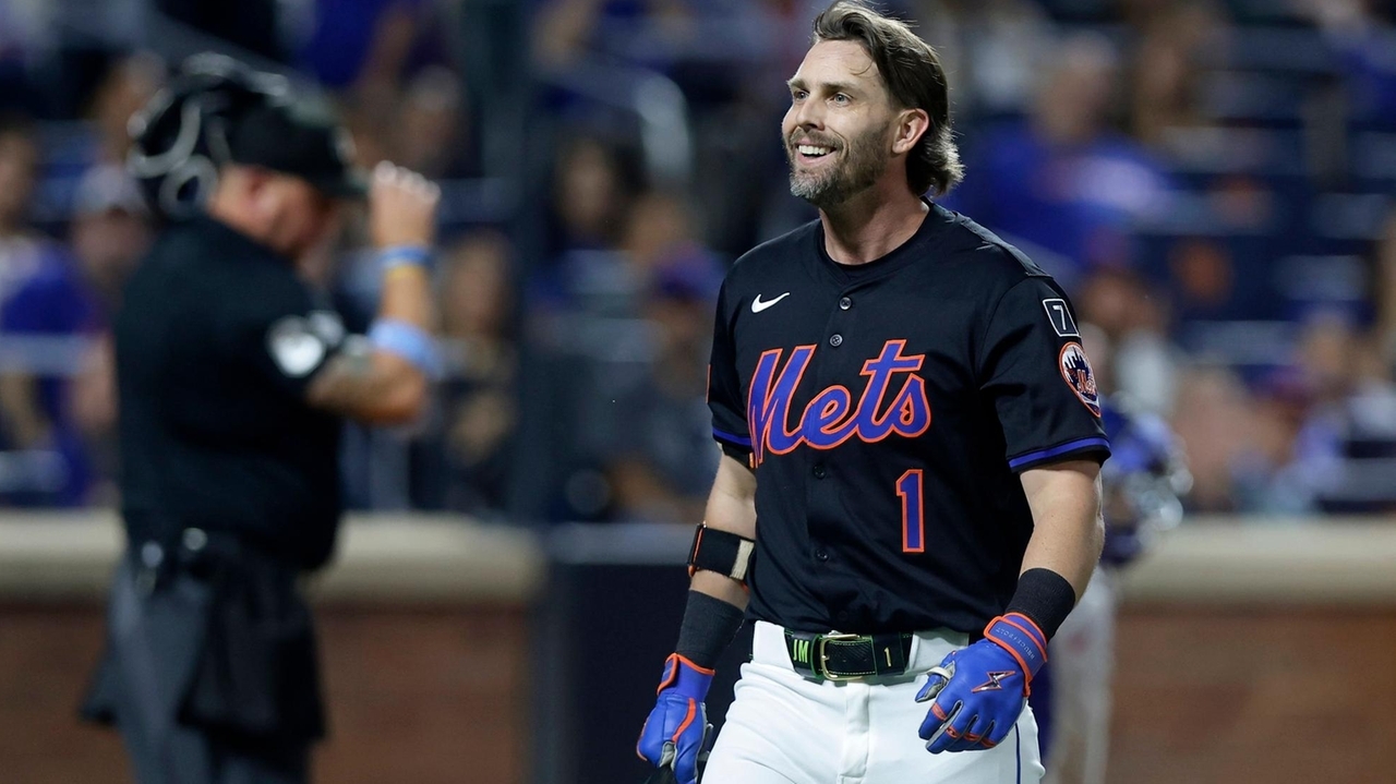 Jeff McNeil on Mets' moves: 'If we get in the playoffs, are we blowing ...