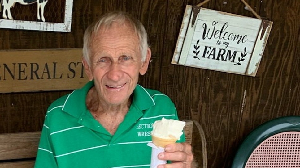 Bob Bury, longtime Calhoun High School wrestling coach, dies - Newsday