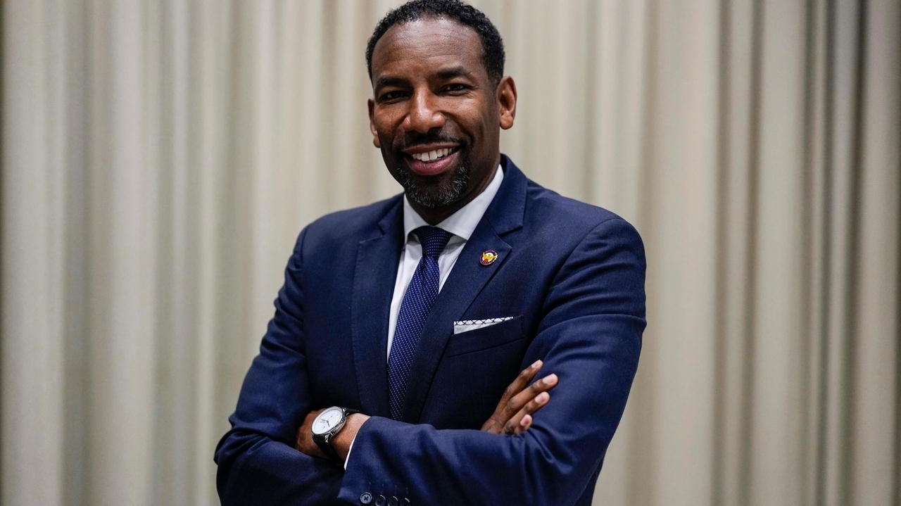 Atlanta Mayor Andre Dickens makes the case for reelection - Newsday