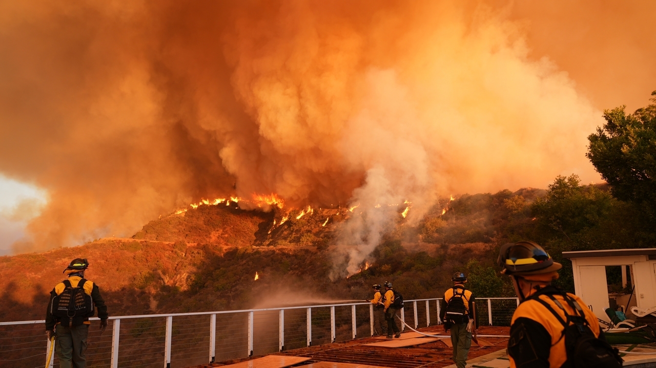 Study says climate change made conditions that fed California wildfires ...