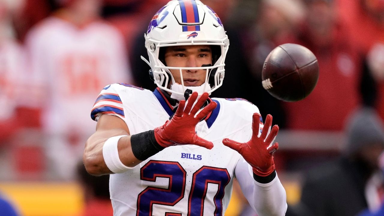 Buffalo Bills sign Taylor Rapp to a 3-year contract extension in ...