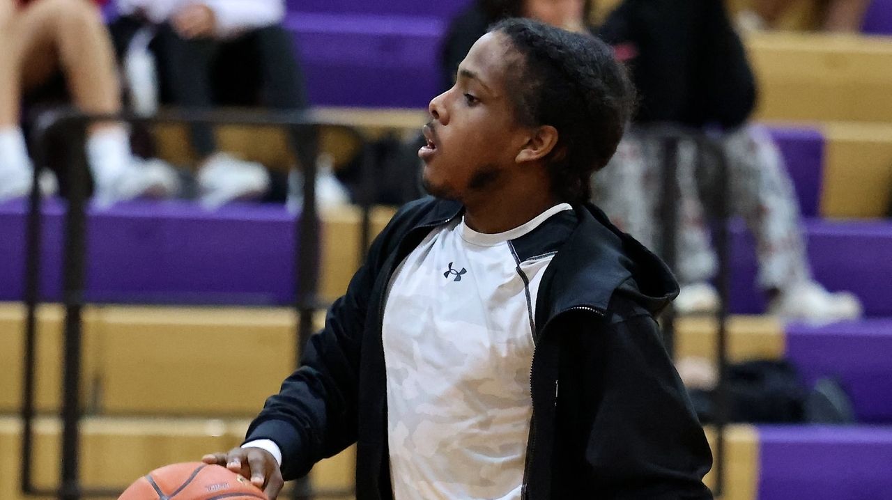 Aaron Hubbard, Greenport boys basketball player who underwent 14 ...