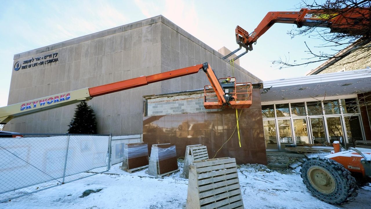 Tree of Life synagogue demolition begins ahead of rebuilding site of ...