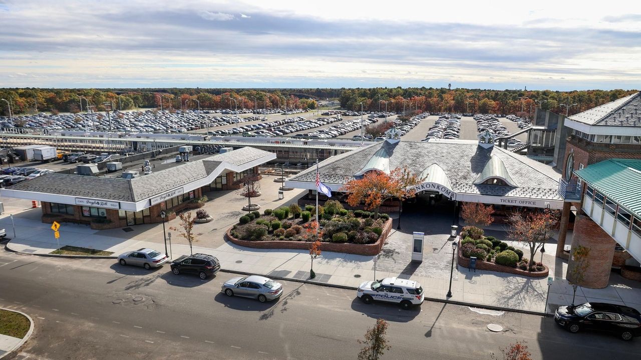 Suffolk County pulls plug on Midway Crossing plans, cuts ties with ...